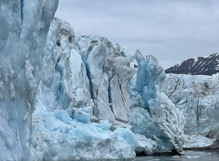 Sam Holmes Sailing – Crossing oceans in questionable sailing vessels